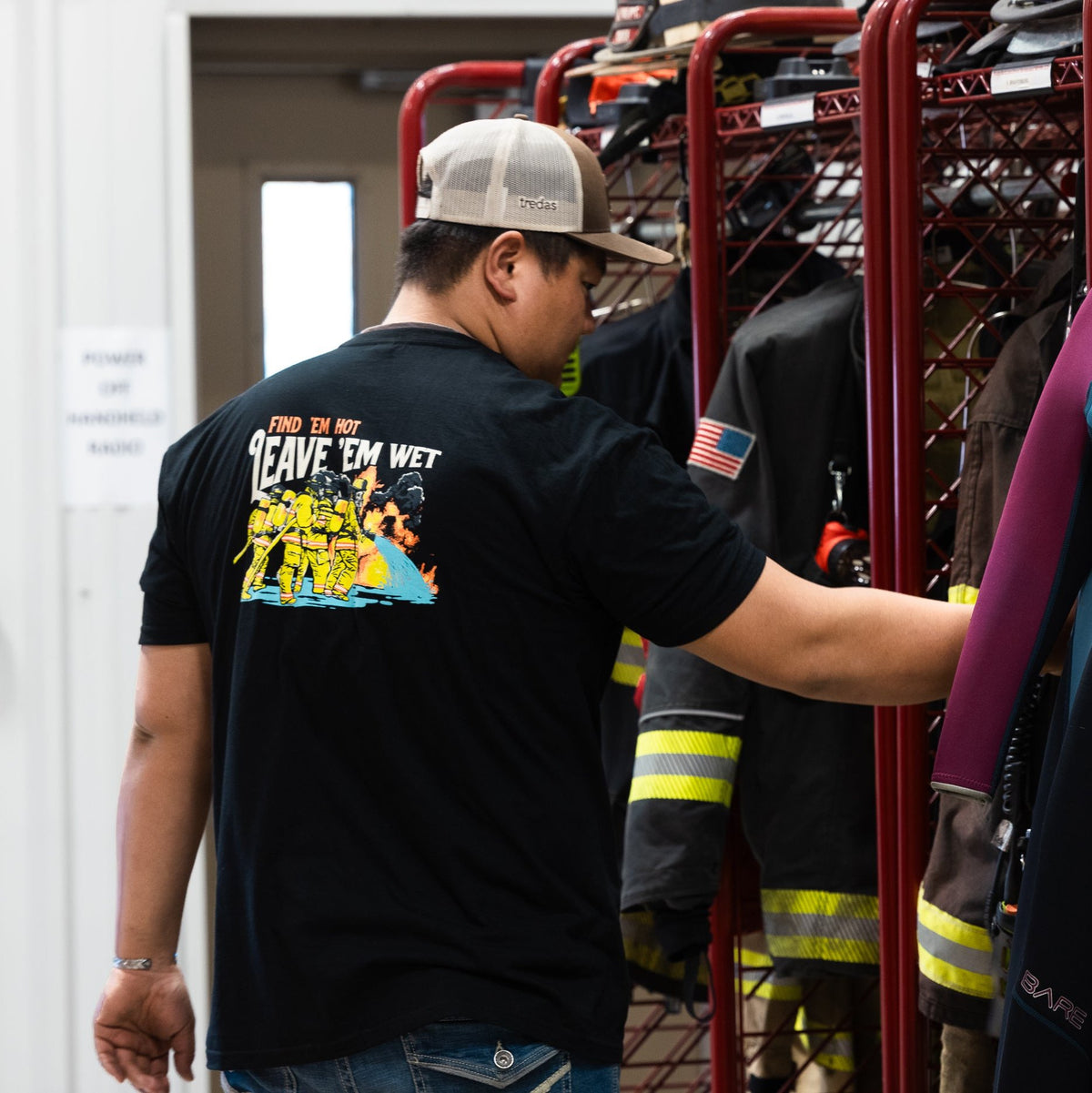 Find 'Em Hot Leave 'Em Wet - Bundle – WORKMAN